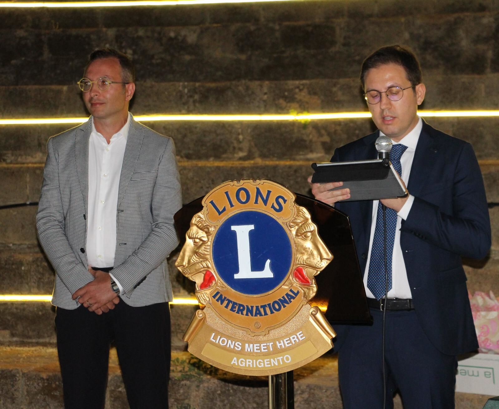 Il Passaggio della Campana del Lions Club Agrigento Host, Barbara ...