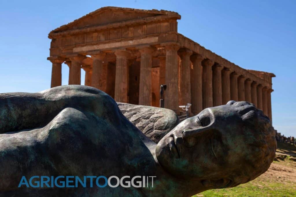 Mitoraj Valle dei templi tempio concordia - AgrigentoOggi
