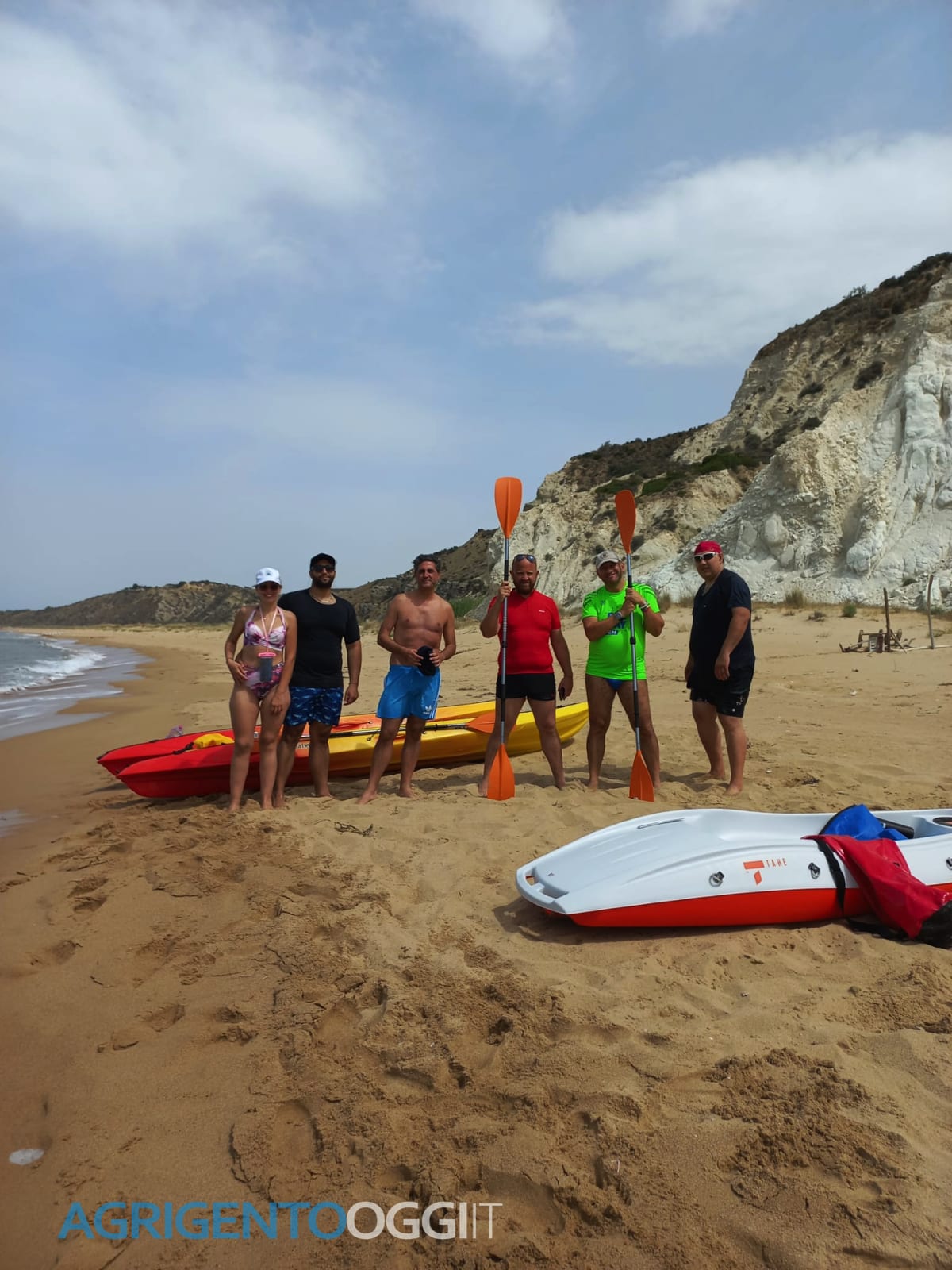Esplorando la Riserva di Torre Salsa: escursioni in Kayak a Cala Manbrù ...