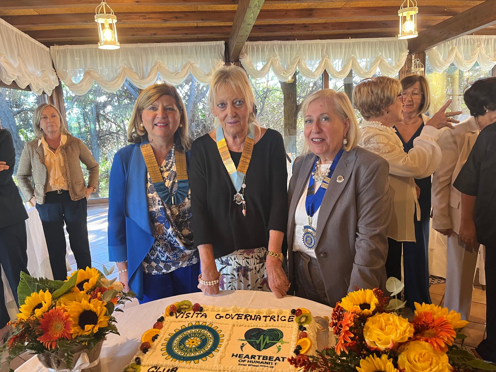 Visita della Governatrice dell'Inner Wheel: Cultura e Solidarietà ad AgrigentoIMG-20241020 ...